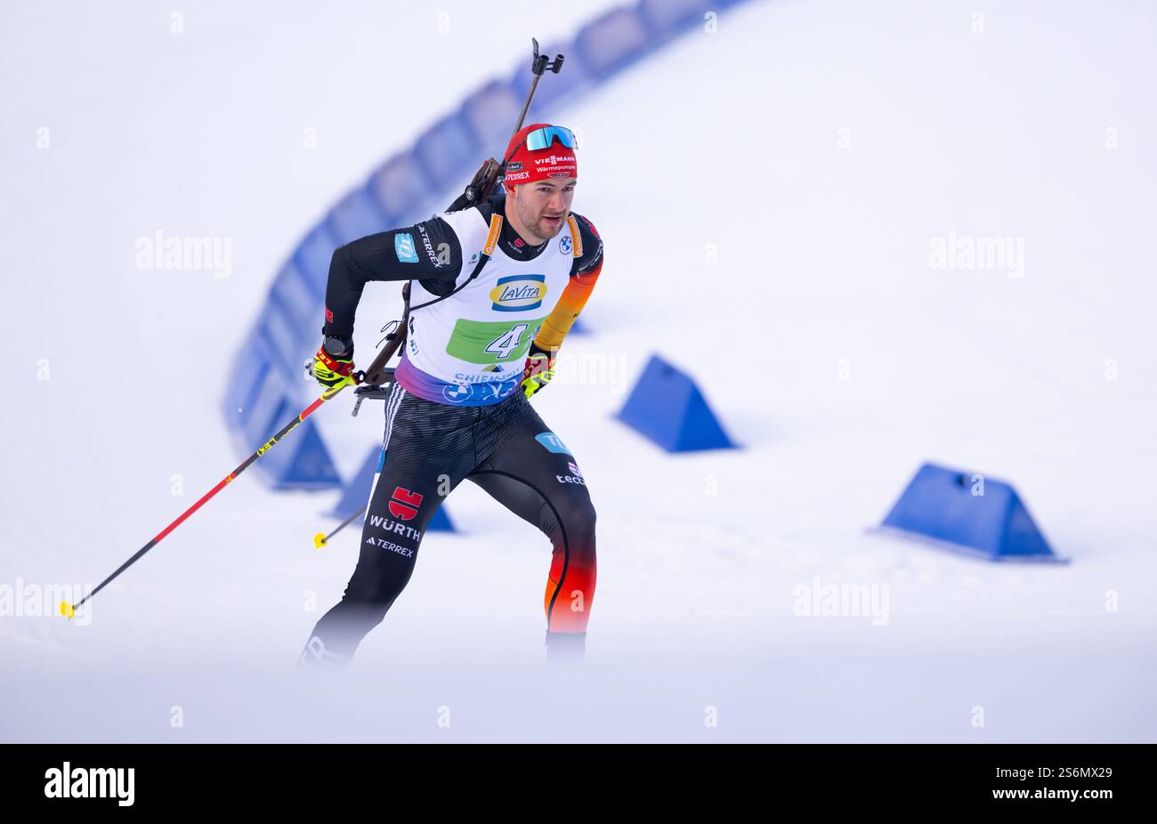 Ruhpolding, Germany. 17th Jan, 2025. Biathlon: World Cup, relay 4 x 7.5 ...