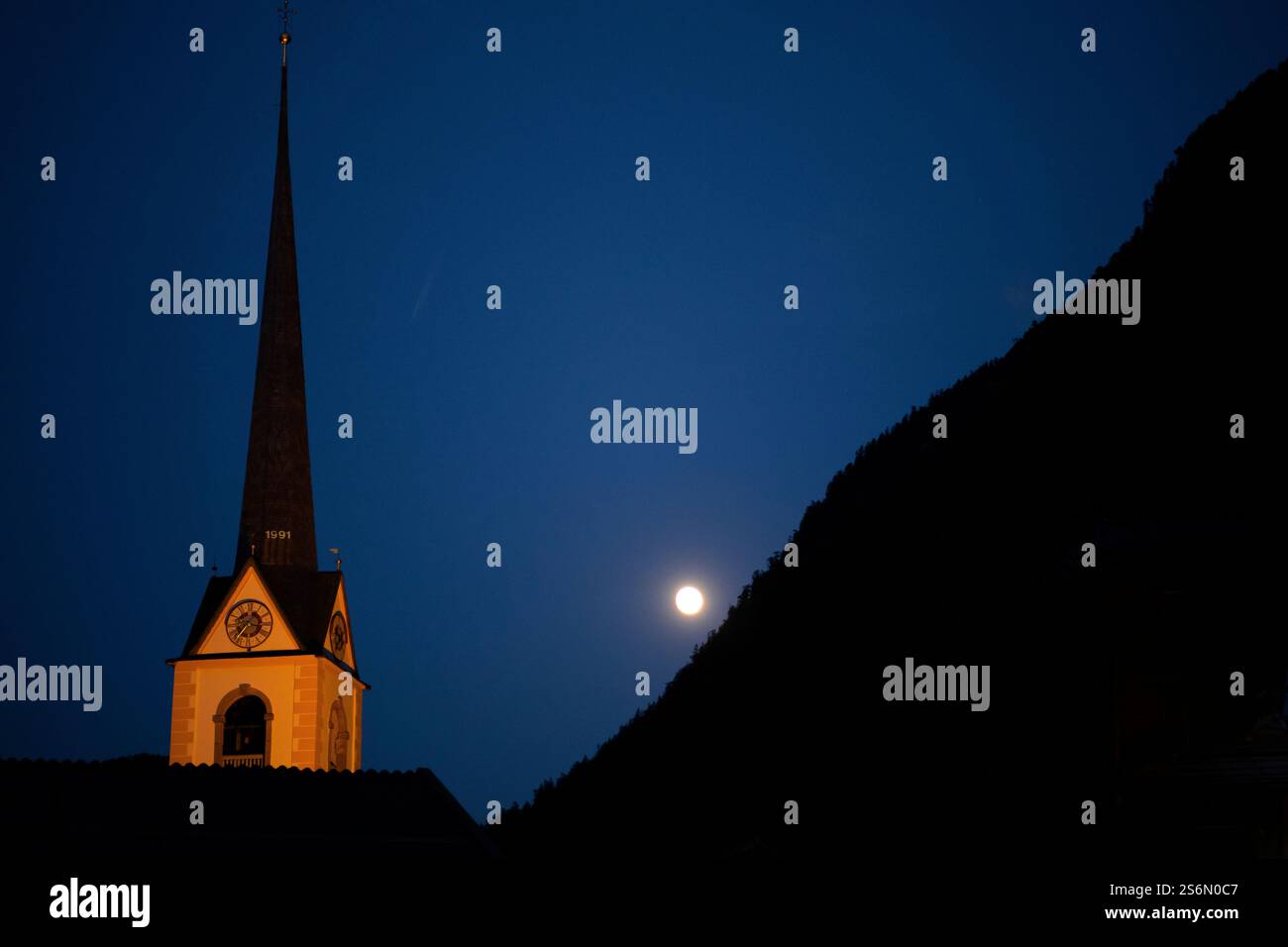 St martin church near hi-res stock photography and images - Alamy