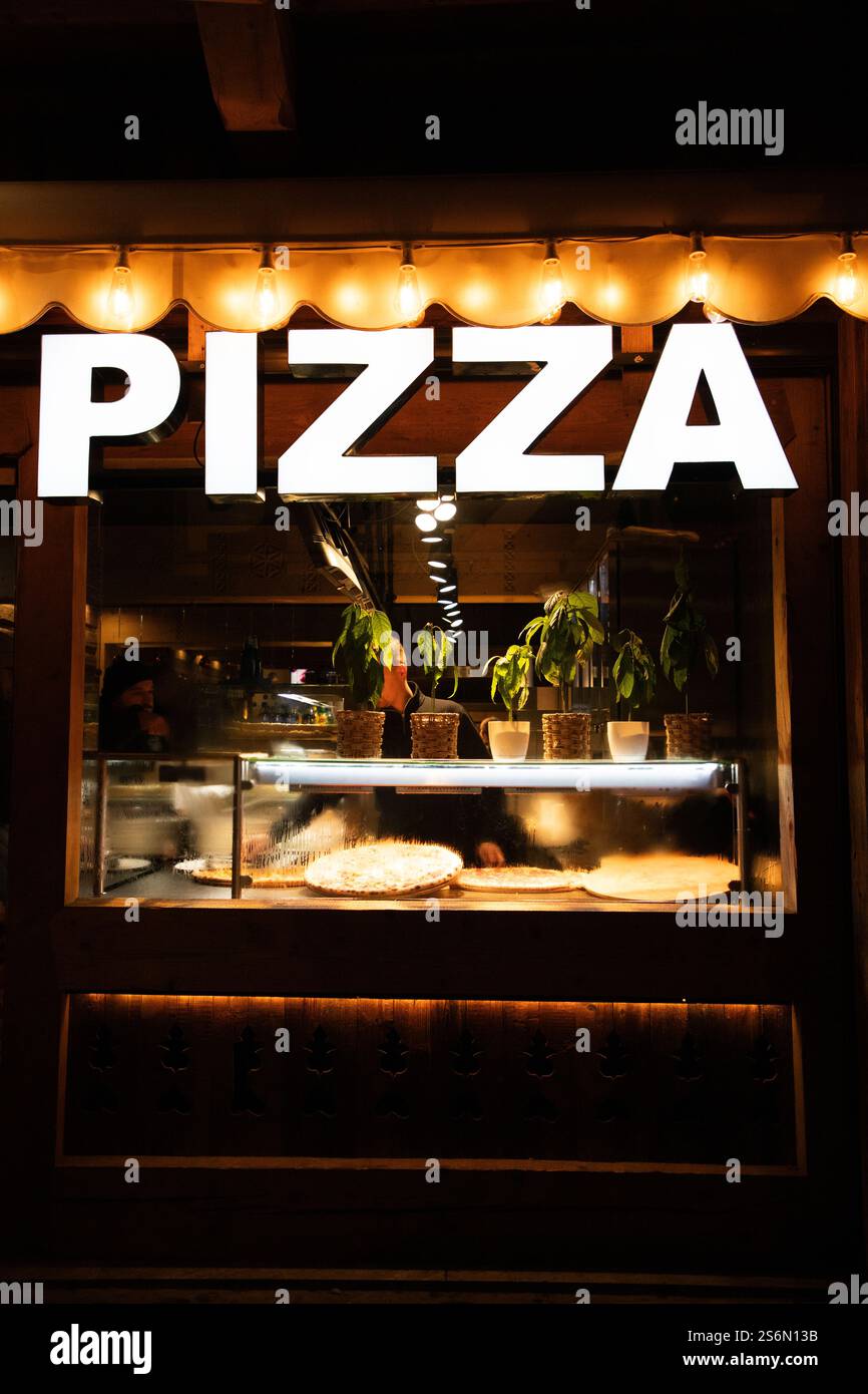 Pizza fast food vector hi-res stock photography and images - Alamy
