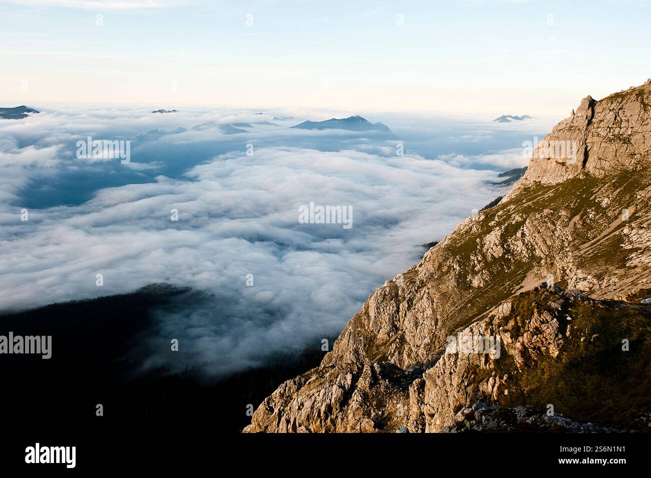 Far views hi-res stock photography and images - Alamy