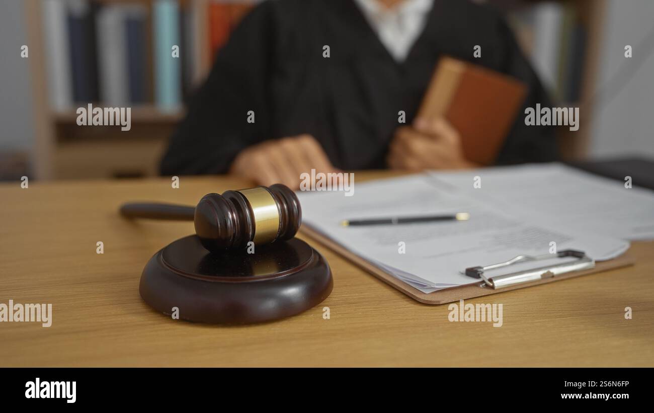 Courtroom protocol hi-res stock photography and images - Alamy