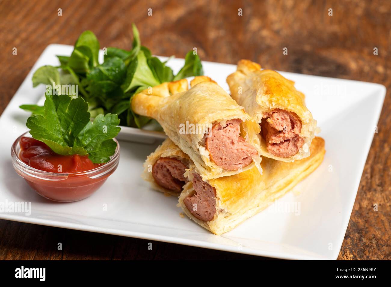 Puff pastry sausages hi-res stock photography and images - Alamy
