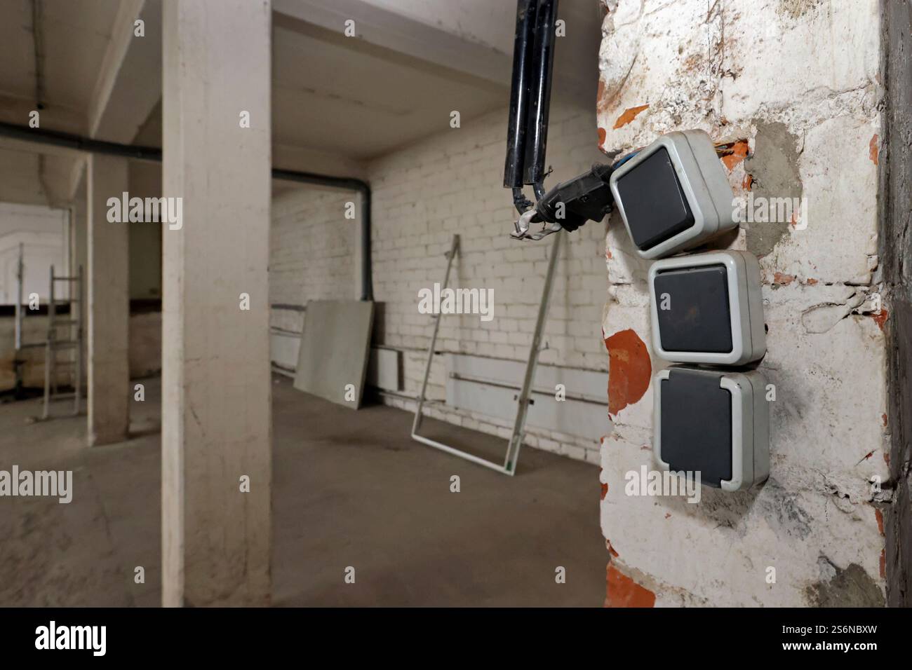 Switch case hi-res stock photography and images - Alamy