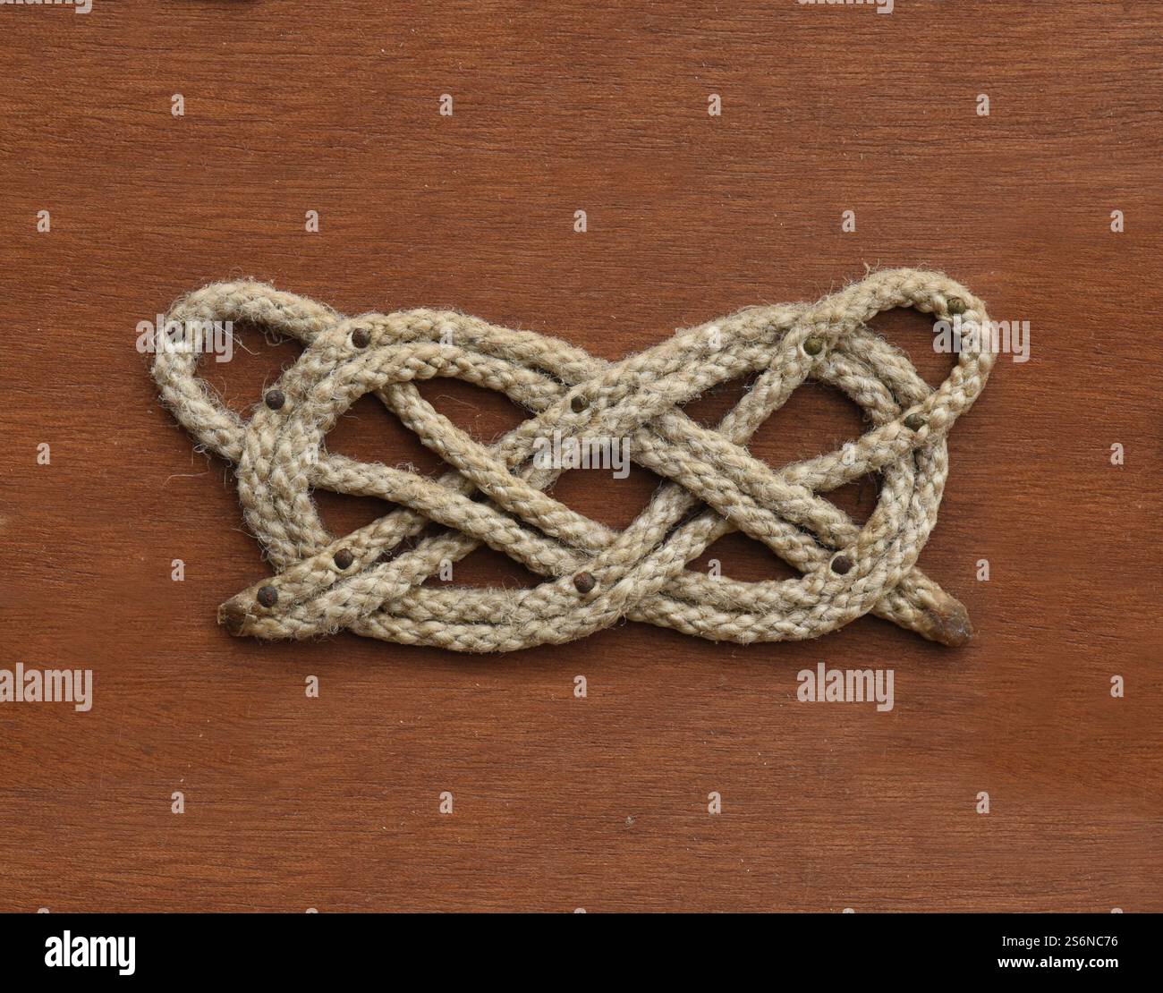 Anchor knot, sailor's knot Stock Photo - Alamy