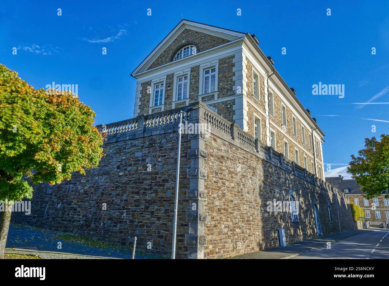 Building and wall of a historic castle in Bensberg Stock Photo - Alamy