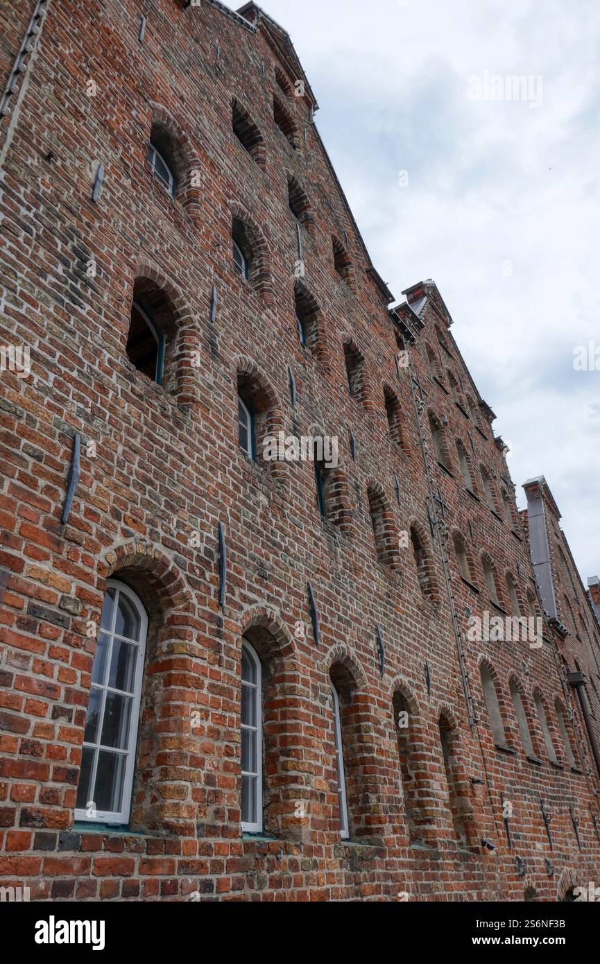 Facade of the historic salt warehouses in the old town of Lübeck Stock ...