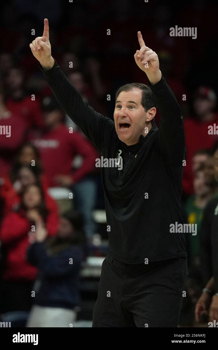 Baylor head coach Scott Drew during the first half of an NCAA college ...