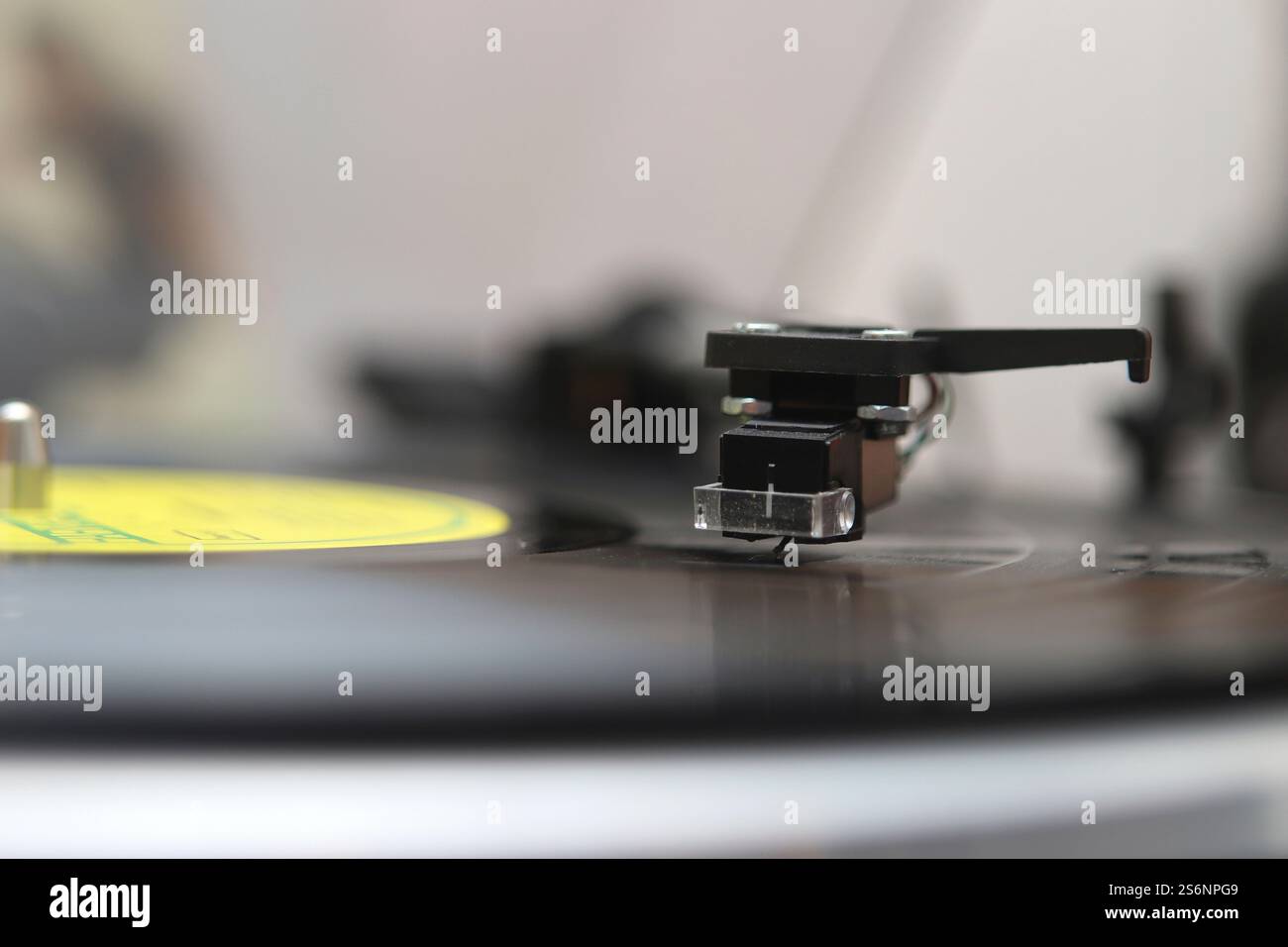 Tone arm of a record player Stock Photo - Alamy