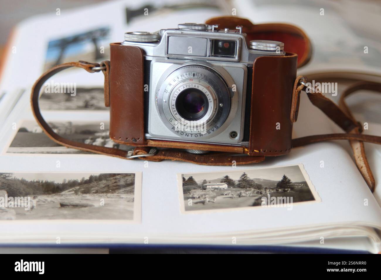 Analog photos hi-res stock photography and images - Alamy