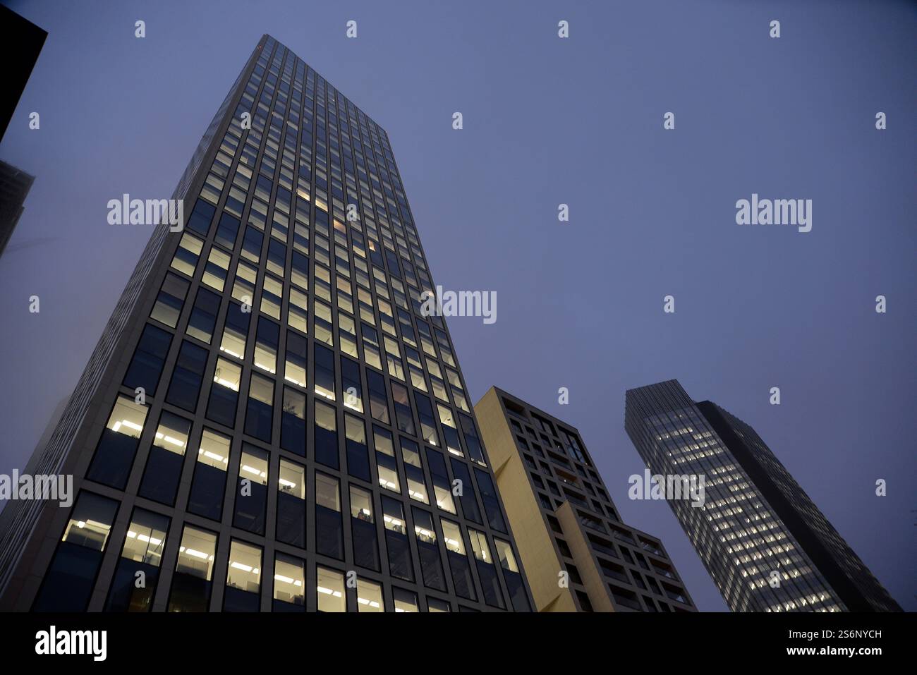 Business building in high rise building hi-res stock photography and ...