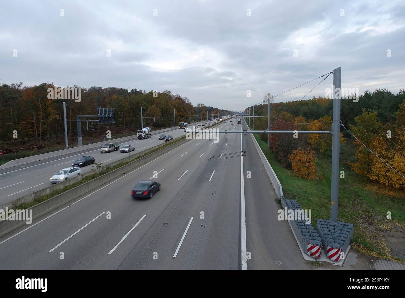Overhead line on a highway Stock Photo - Alamy