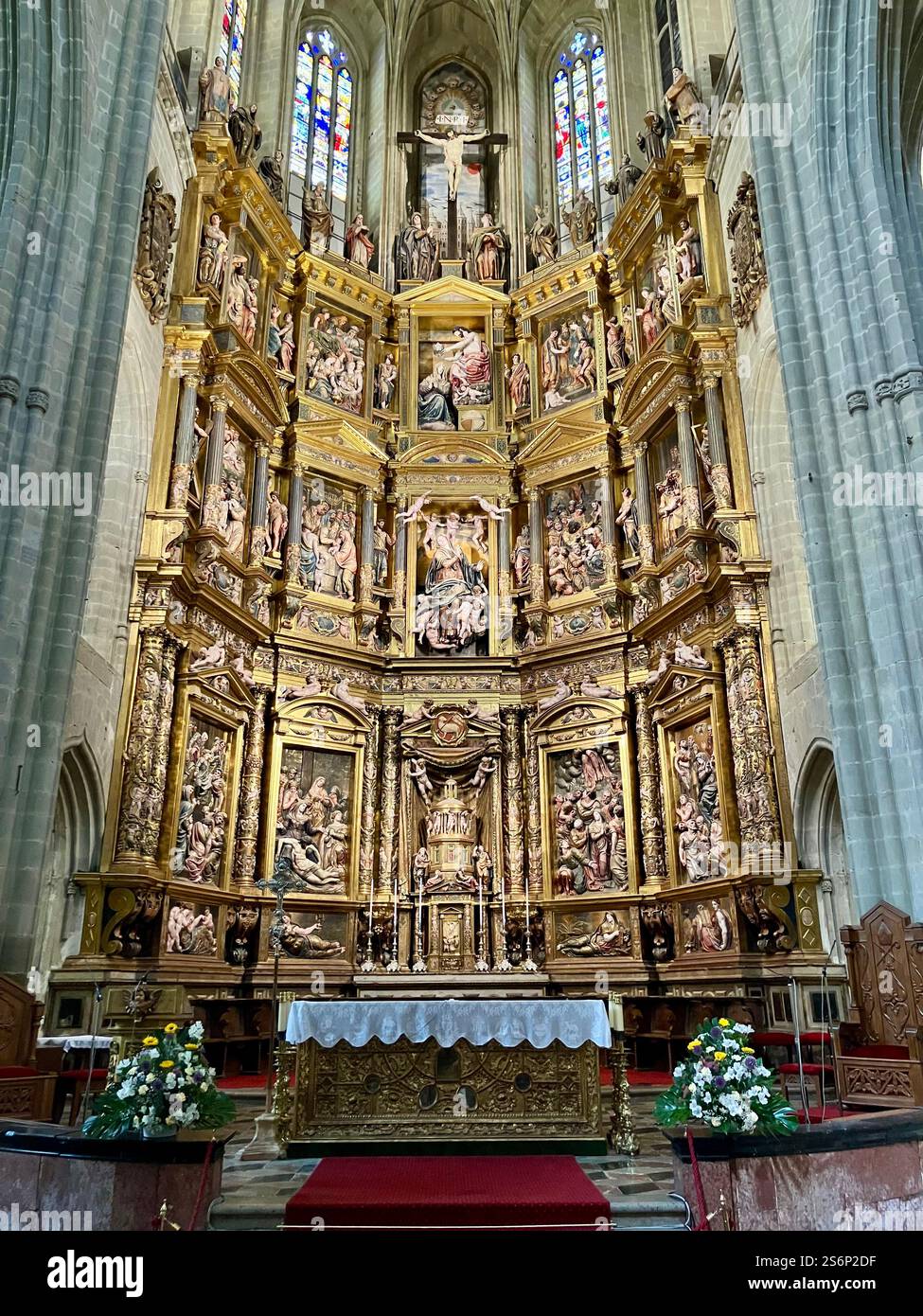Catedral de Astorga, Astorga Cathedral: The Altar, Medieval Stained ...
