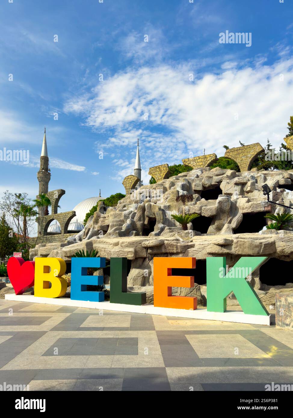 Man made waterfall hi-res stock photography and images - Alamy