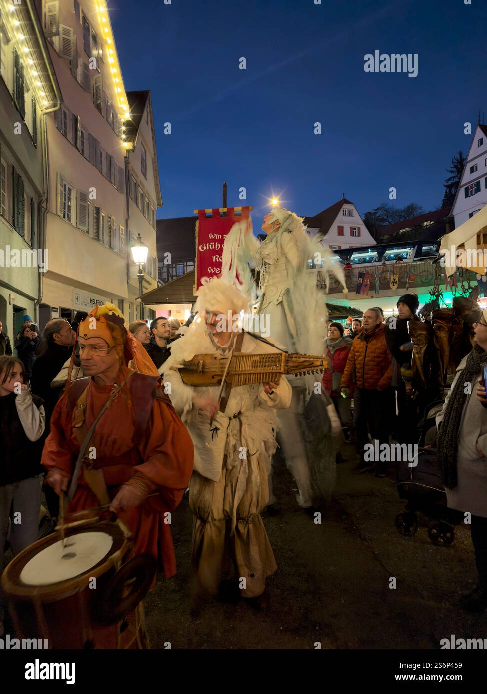 Medieval performance at the Christmas market in Esslingen am Neckar ...