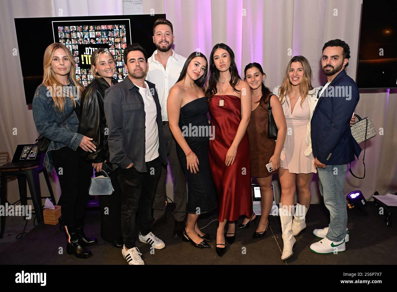 North Miami, USA. 16th Jan, 2025. Noa Argamani and friends pose for a ...