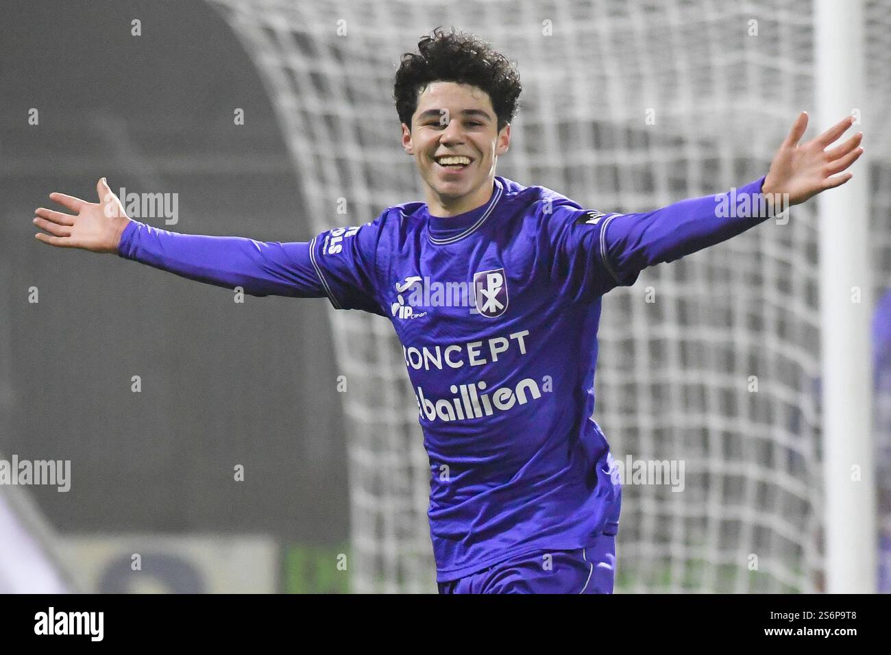 Maasmechelen, Belgium. 17th Jan, 2025. Patro Eisden's Tarek Loutfi ...
