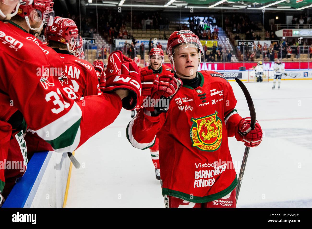 Mora, Sverige. 17th Jan, 2025. 250117 Moras Martin Johnsen jublar efter 5-2 under ...