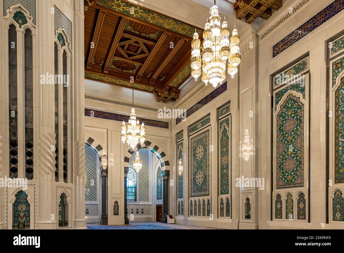 Main Prayer Hall, Sultan Qaboos Grand Mosque, Muscat, Muscat, Oman ...
