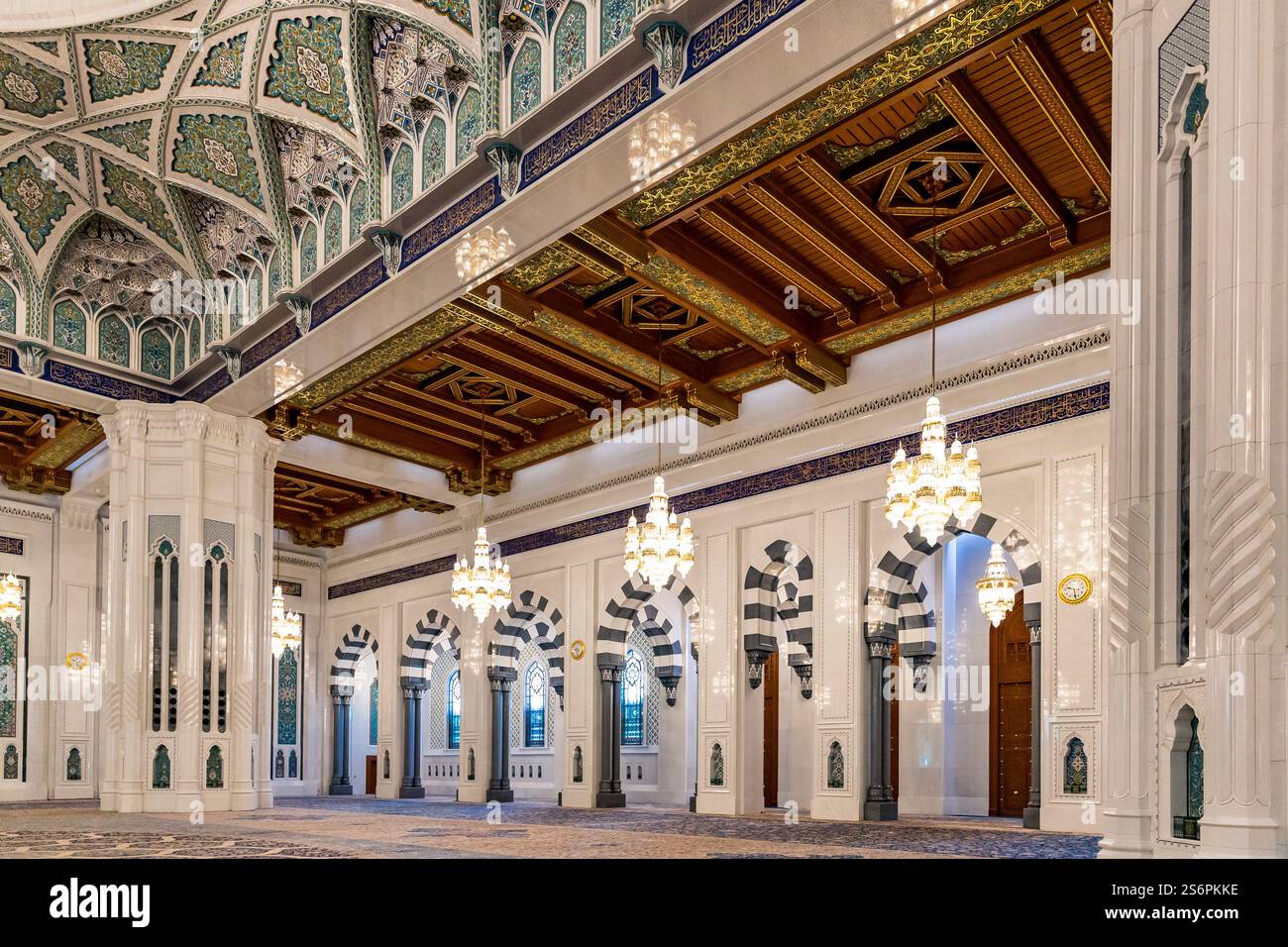 Main Prayer Hall, Sultan Qaboos Grand Mosque, Muscat, Muscat, Oman ...