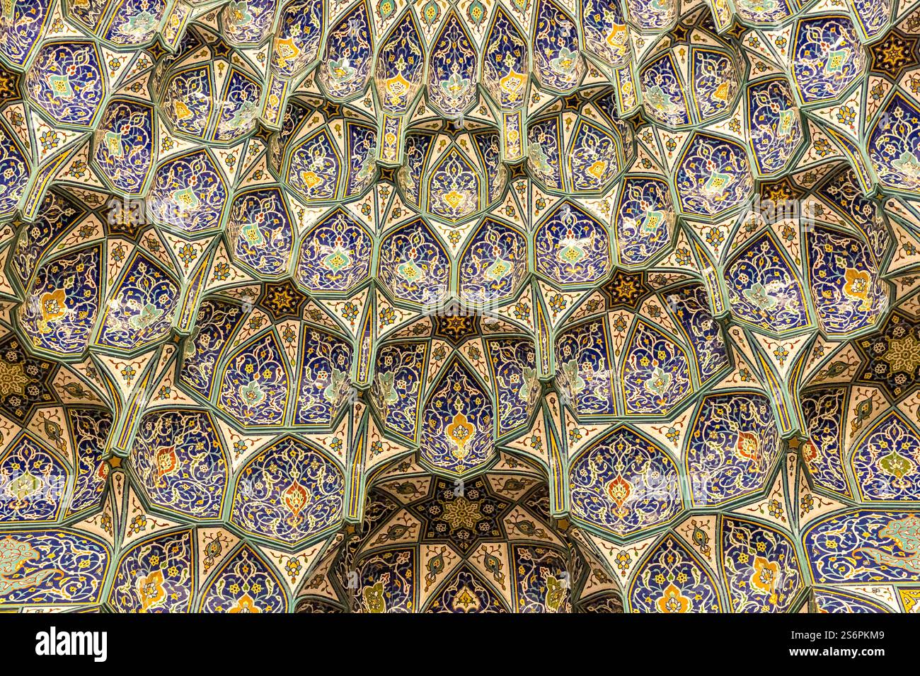 Prayer niche, Mihrab, Main prayer hall, Sultan Qaboos Grand Mosque ...