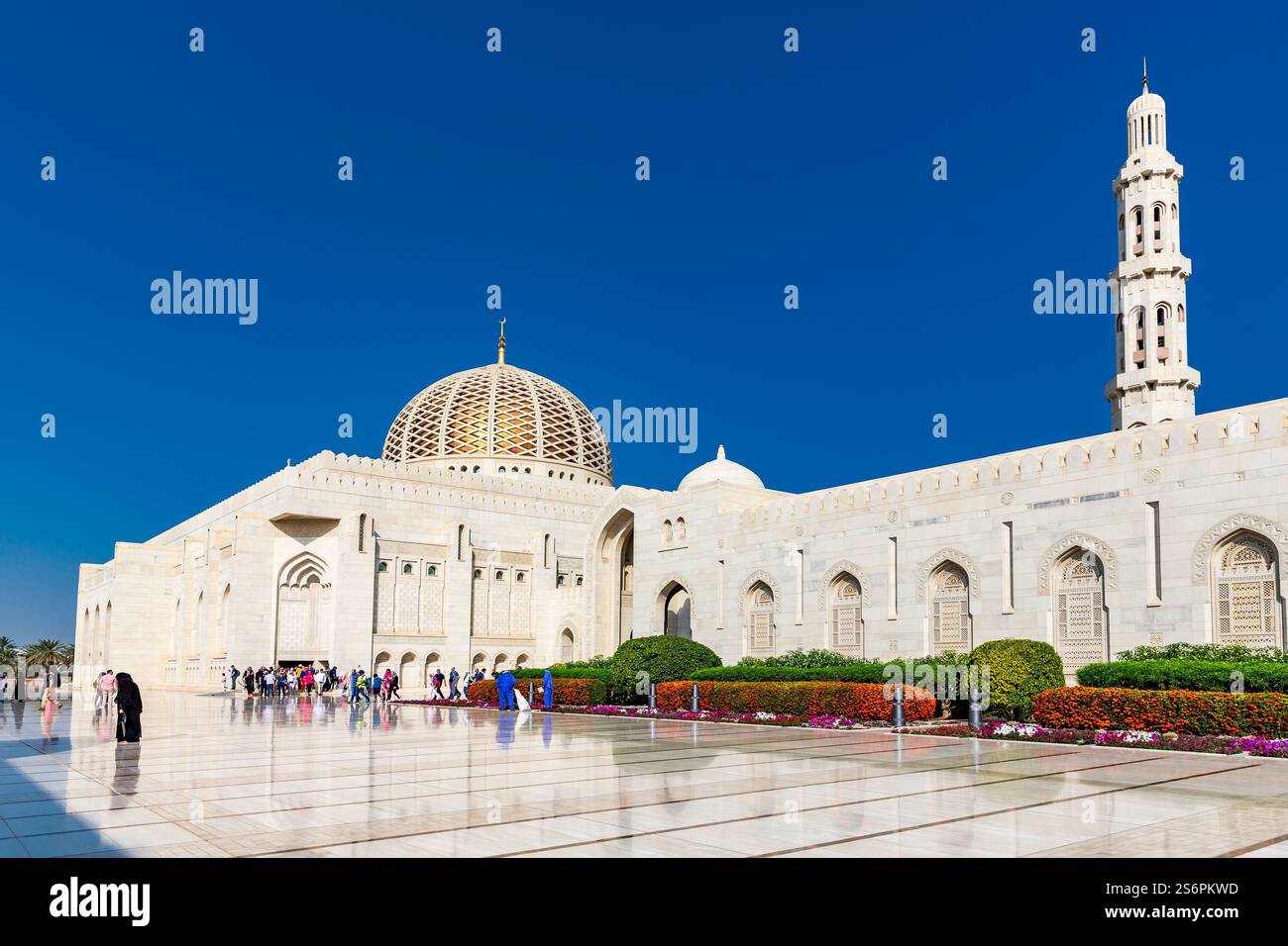 Sultan Qaboos Grand Mosque, Muscat, Muscat, Oman, Arabian Peninsula ...