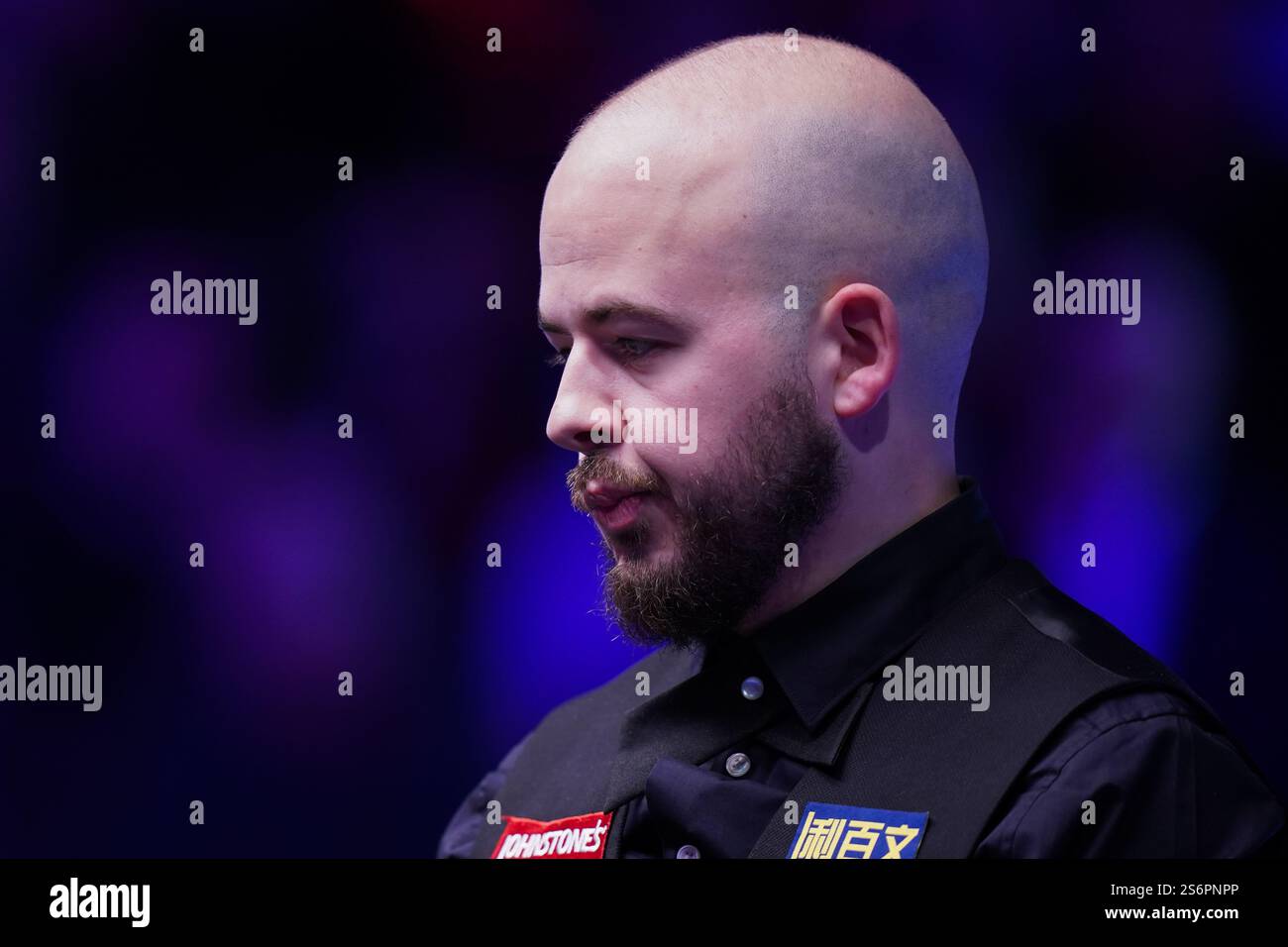 London, UK. 17th Jan, 2025. Luca Brecel looks on during The Johnstone's ...