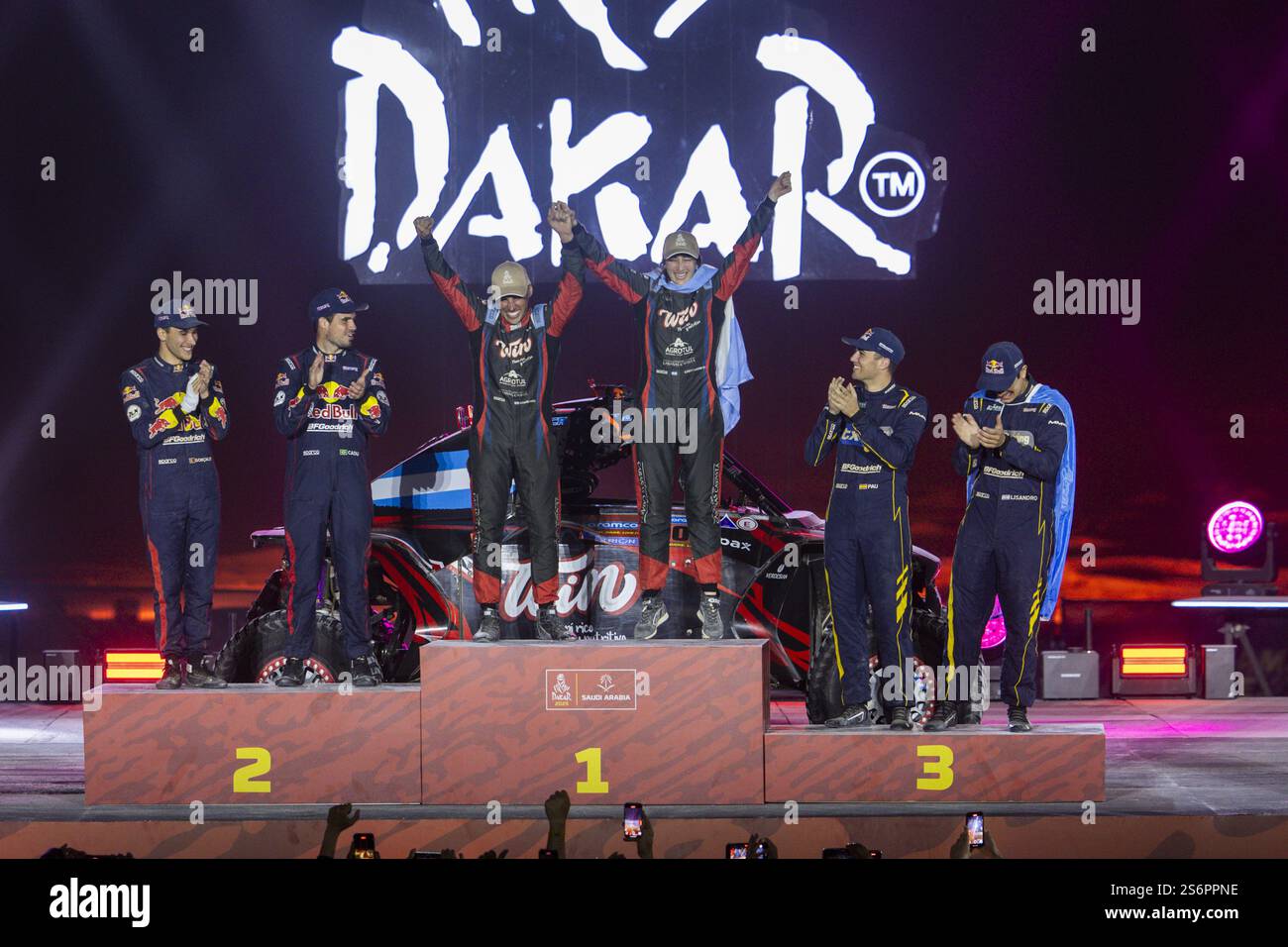 319 GUERREIRO Gonzalo (prt), SACHS Cadu (bra), Taurus, Red Bull Off-Road Junior Team, FIA W2RC ...