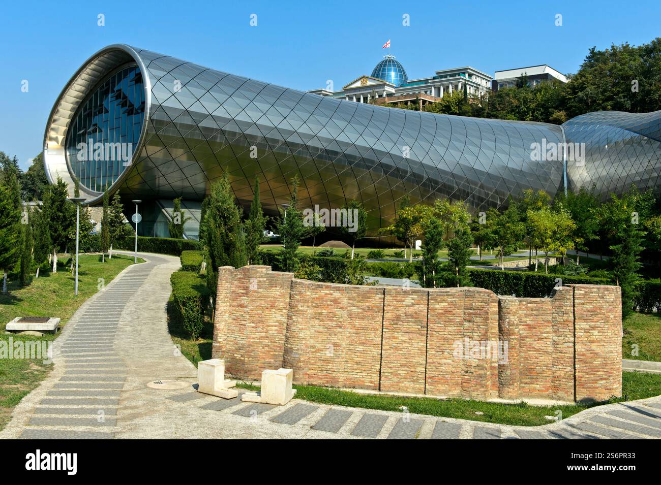 Futuristic theater building and exhibition hall in Rike City Park, architect Studio Fuksas ...