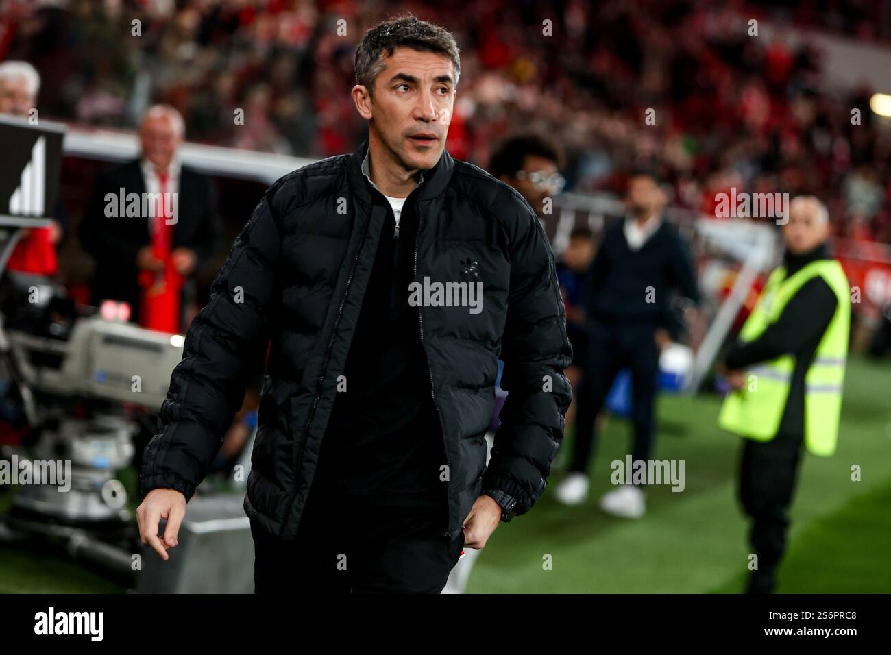 Lisbon, Portugal. 17th Jan, 2025. Estádio da Luz Bruno Lage head of SL ...