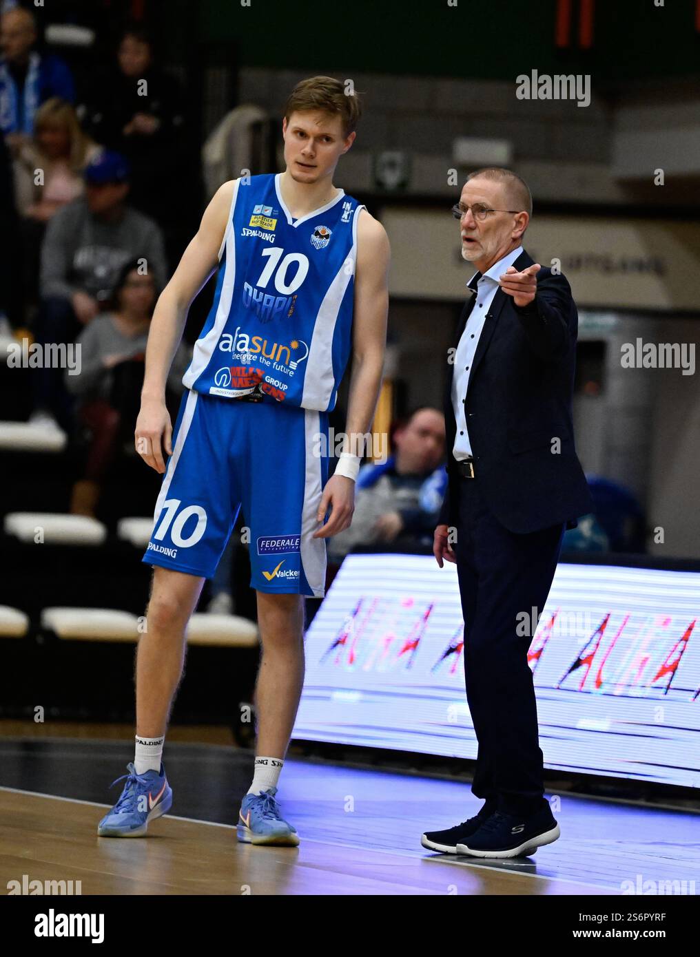 Brussels, Belgium. 17th Jan, 2025. Aalst's Siebe Ledegen and Aalst's ...