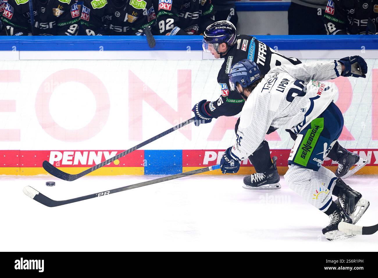 Berlin, Deutschland. 17th Jan, 2025. Frederik Tiffels (Eisbaeren Berlin ...