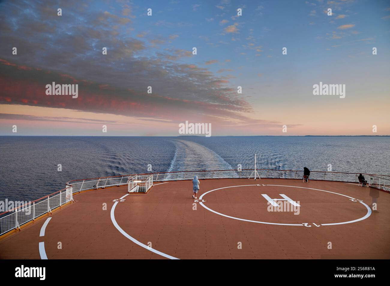 Boat trip, helicopter deck on the ship, endless expanse, central image ...