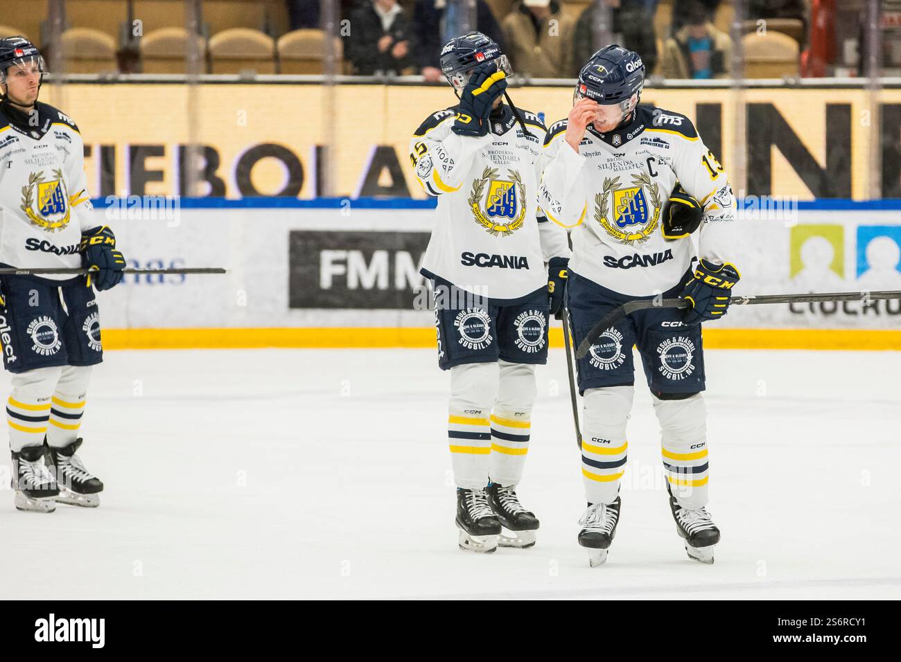 Mora, Sverige. 17th Jan, 2025. 250117 Södertäljes Sebastian Dyk och Södertäljes Henrik Eriksson ...