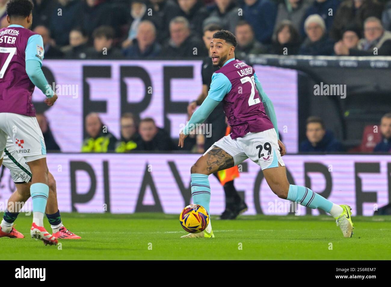 Turf Moor, Burnley, Lancashire, UK. 17th Jan, 2025. EFL Championship ...