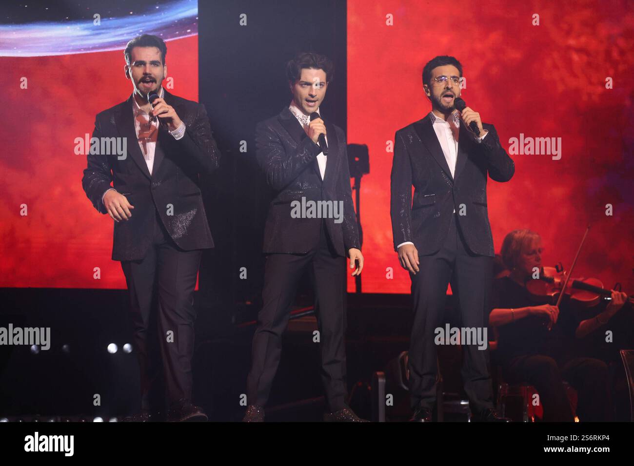 Italian artist Live Music Show - Il Volo Ad Astra tour 2025 - Tutti per ...