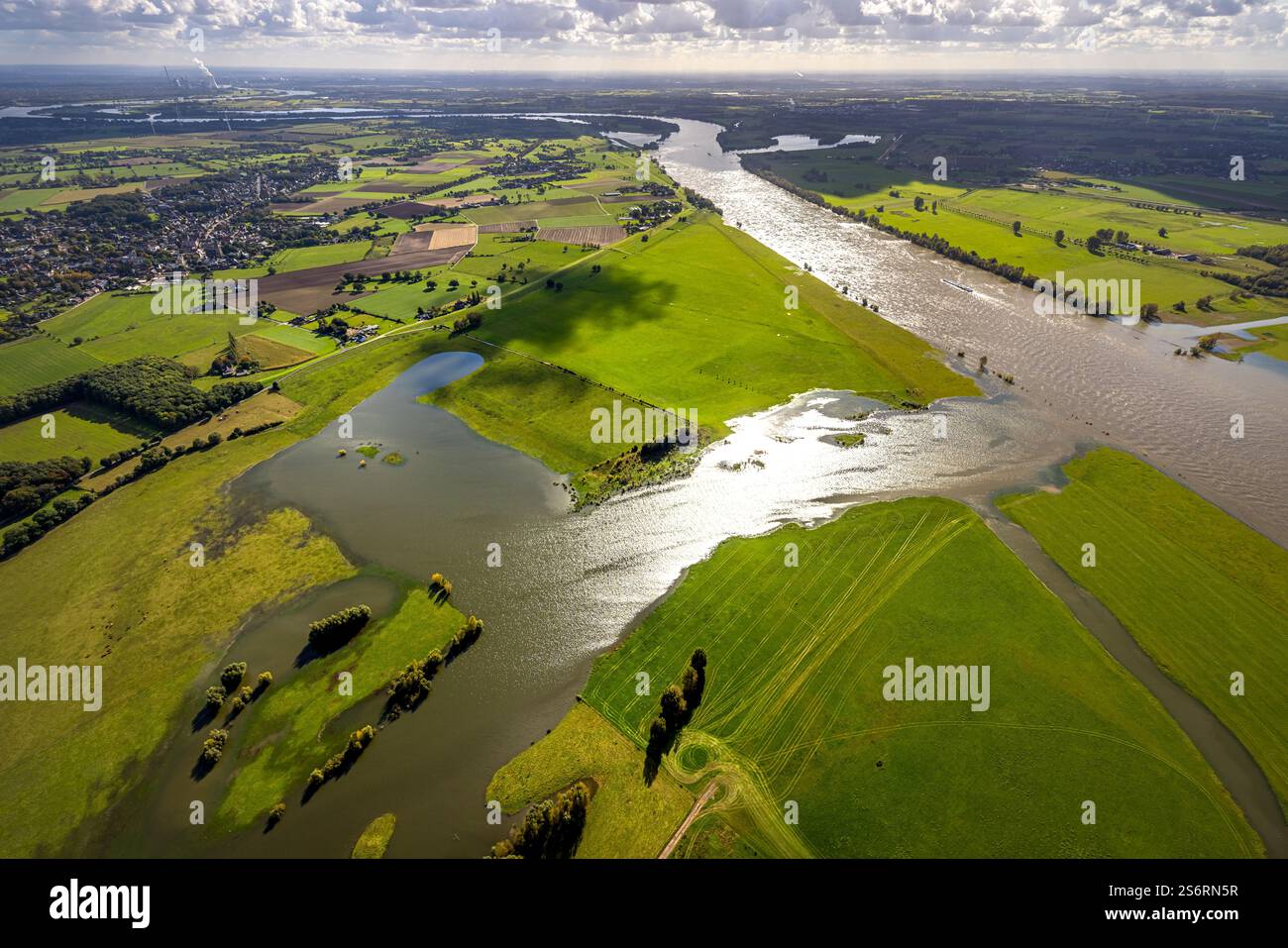 Hafen emmelsum hi-res stock photography and images - Alamy