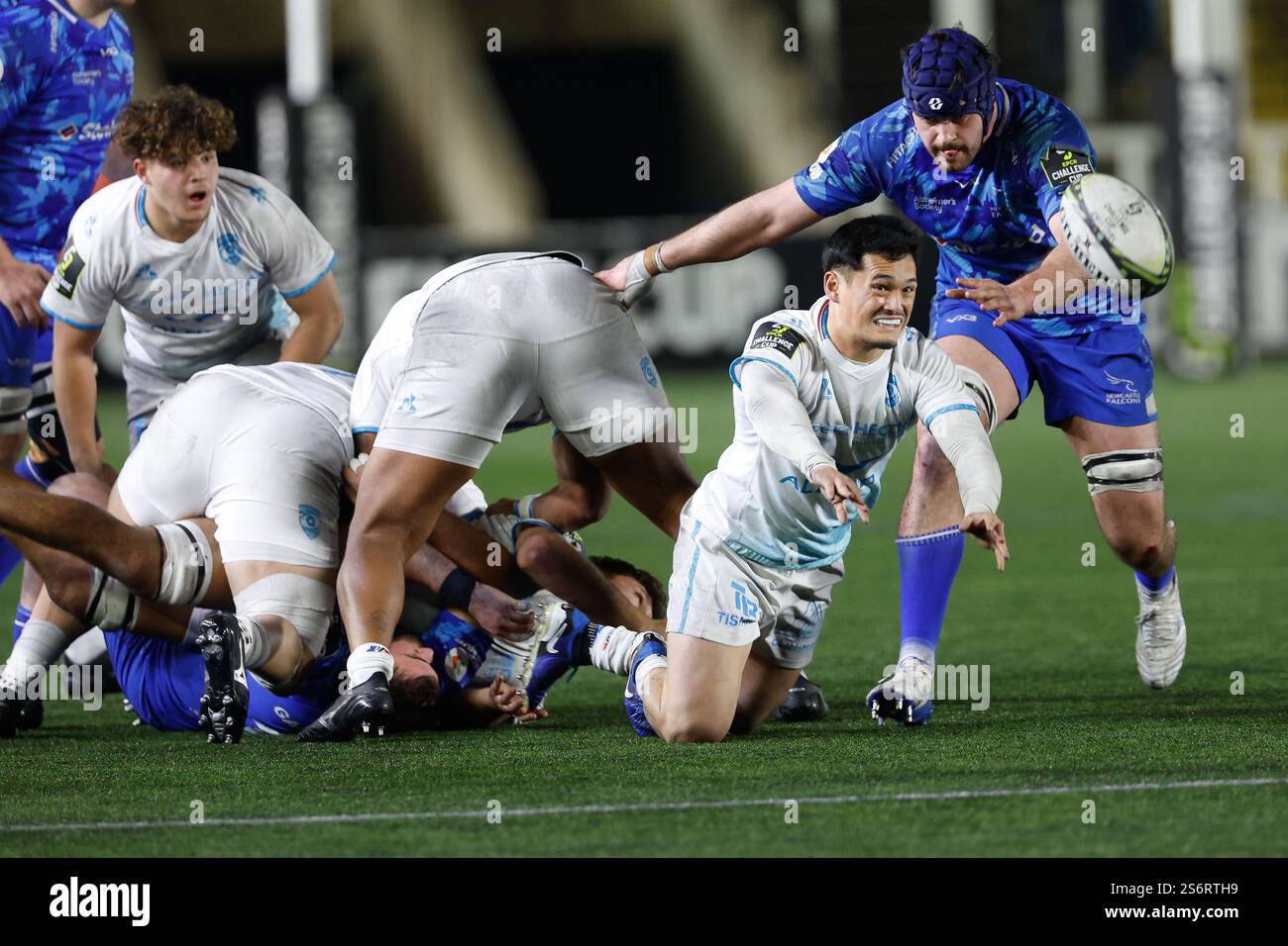 Aurelien Barreau of Montpellier dive passes during the European Rugby ...