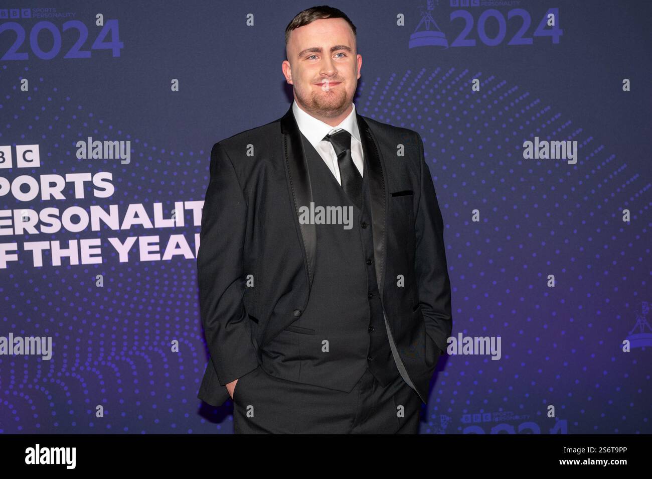 Sports personalities and celebrities arrive for BBC Sports Personality ...