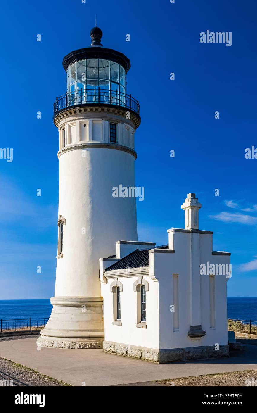 North Head Lighthouse and work room at Cape Disappointment State Park ...