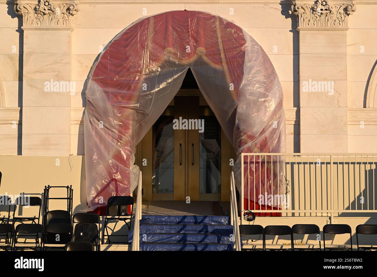 Washington, United States. 17th Jan, 2025. Preparations have stopped at ...
