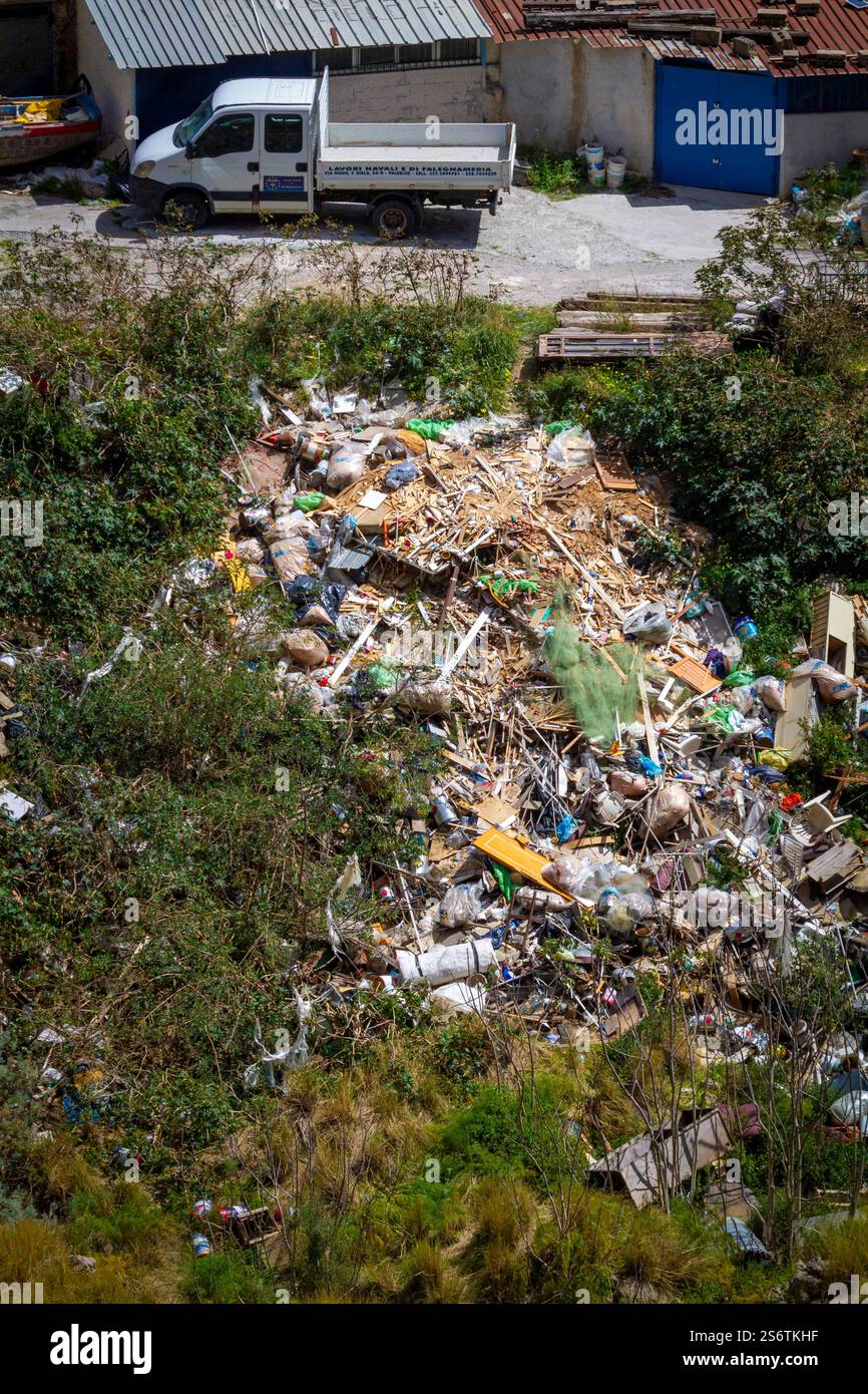 Italy, Sicily, Palermo. Wild construction site dump Stock Photo - Alamy