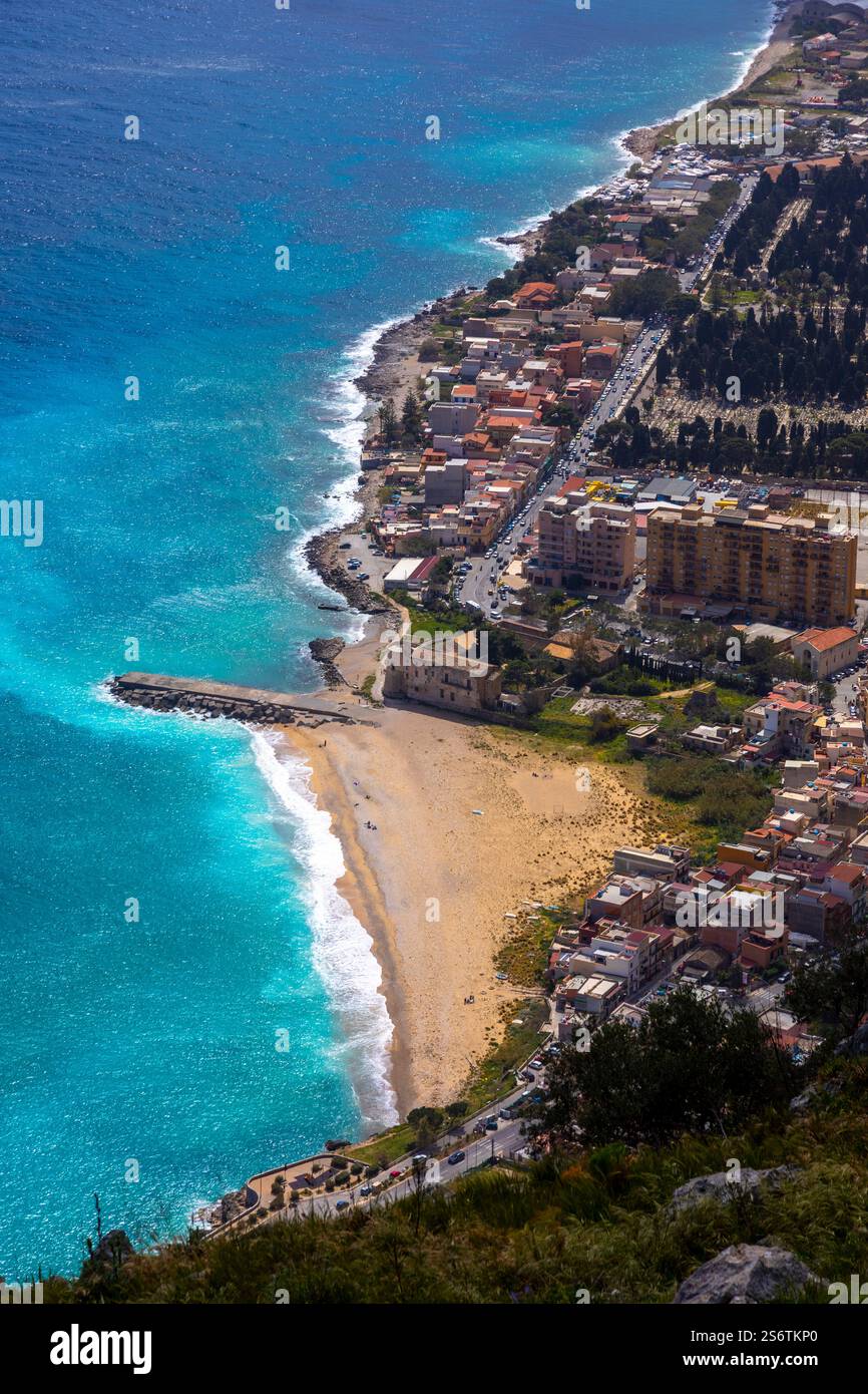 Italy, Sicily, Palermo. Color change in Spiaggia Vergine Maria Stock Photo - Alamy