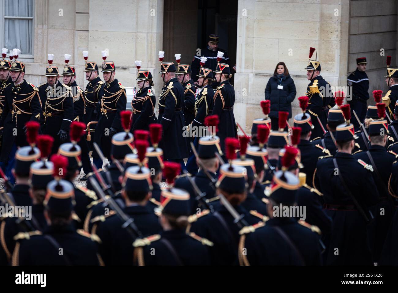Paris, France. 16th Jan, 2025. French Republic Guard seen at the Elysée ...