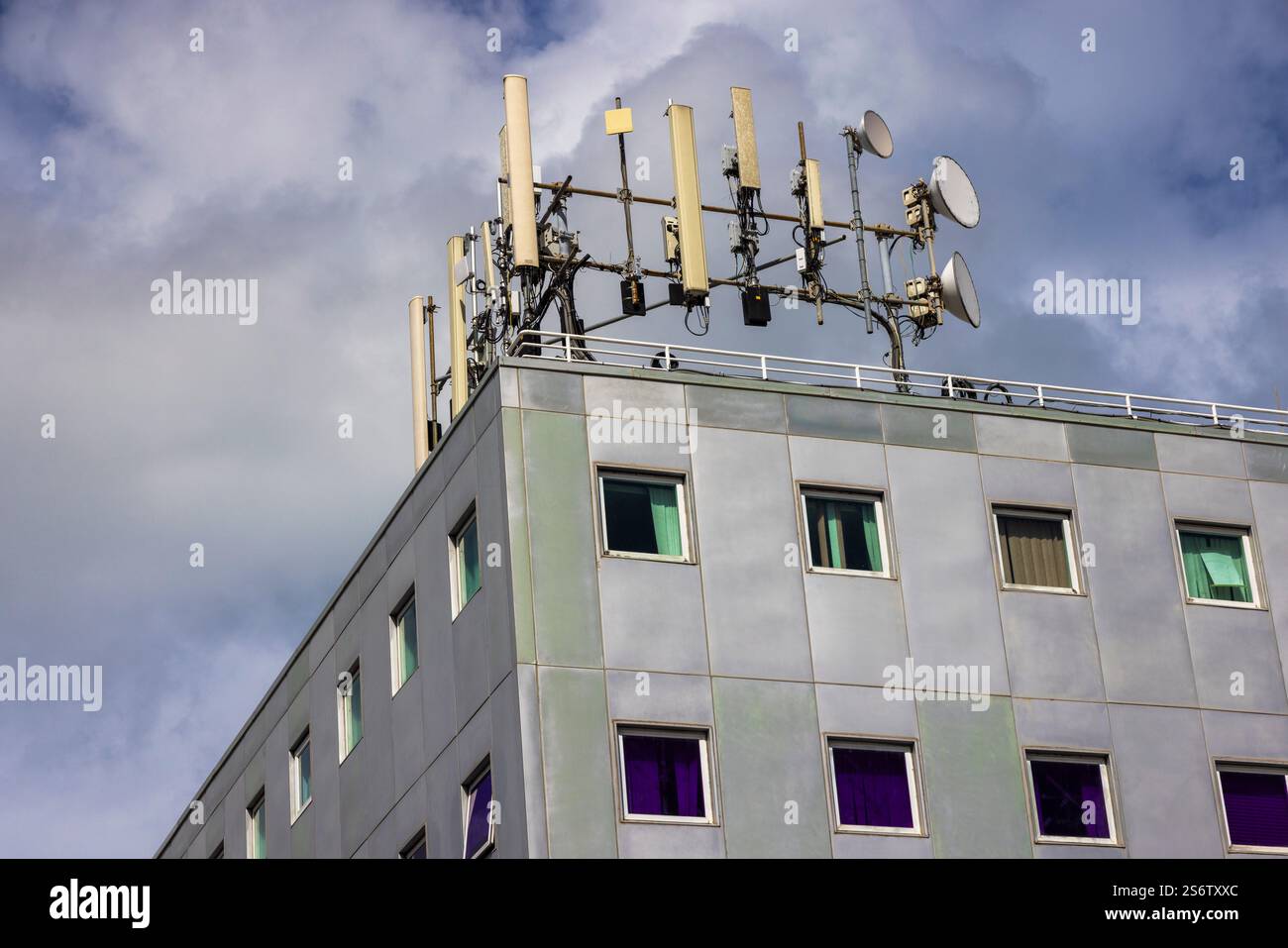 Field telephone hi hi-res stock photography and images - Alamy