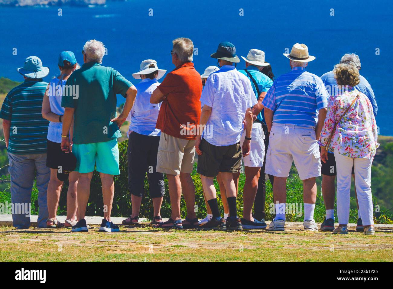 Group retirees men women hi-res stock photography and images - Alamy