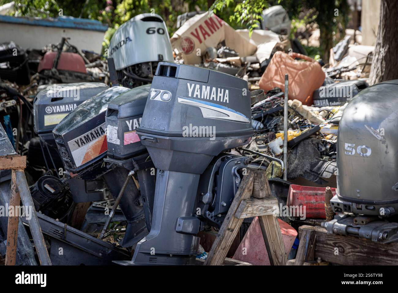 Boat Outboard Motor Storage Stock Photo - Alamy