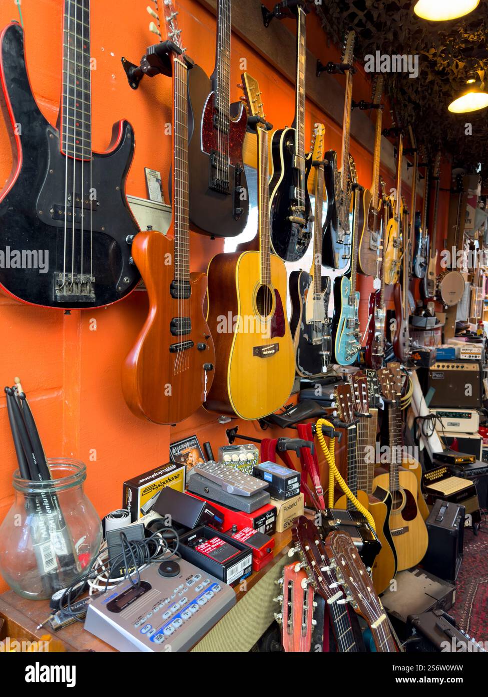 Sale of used music equipment Stock Photo - Alamy