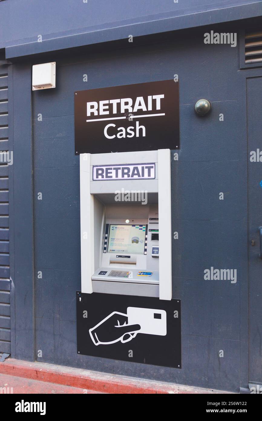 Outdoor cash dispenser Stock Photo - Alamy