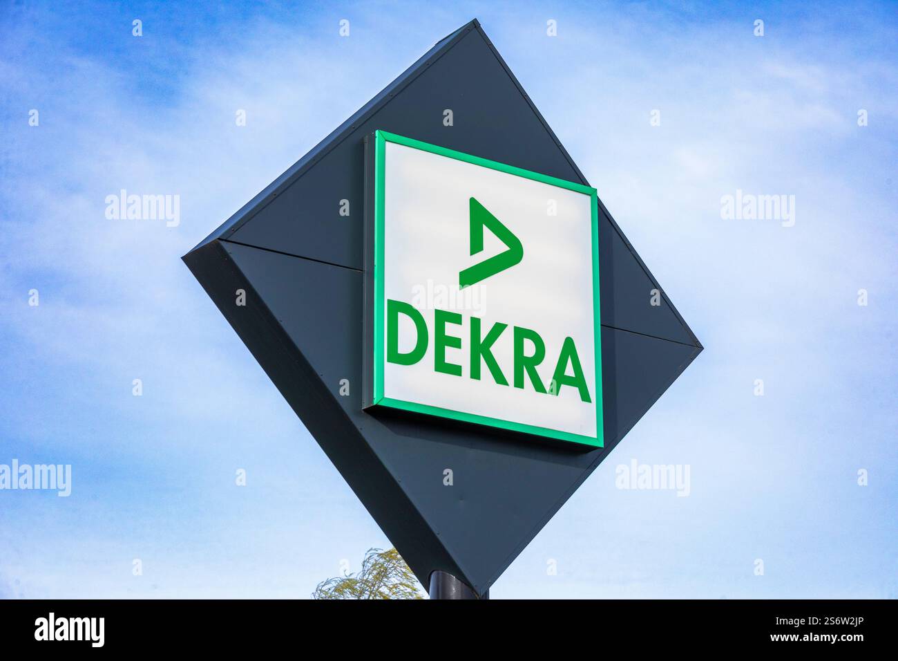 Dekra hi-res stock photography and images - Alamy