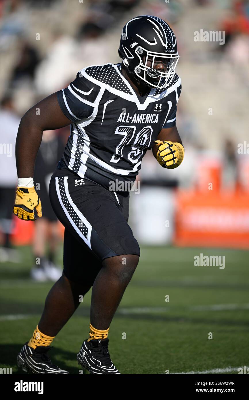 Team Icon offensive lineman Immanuel Iheanacho (79) warms up before the ...